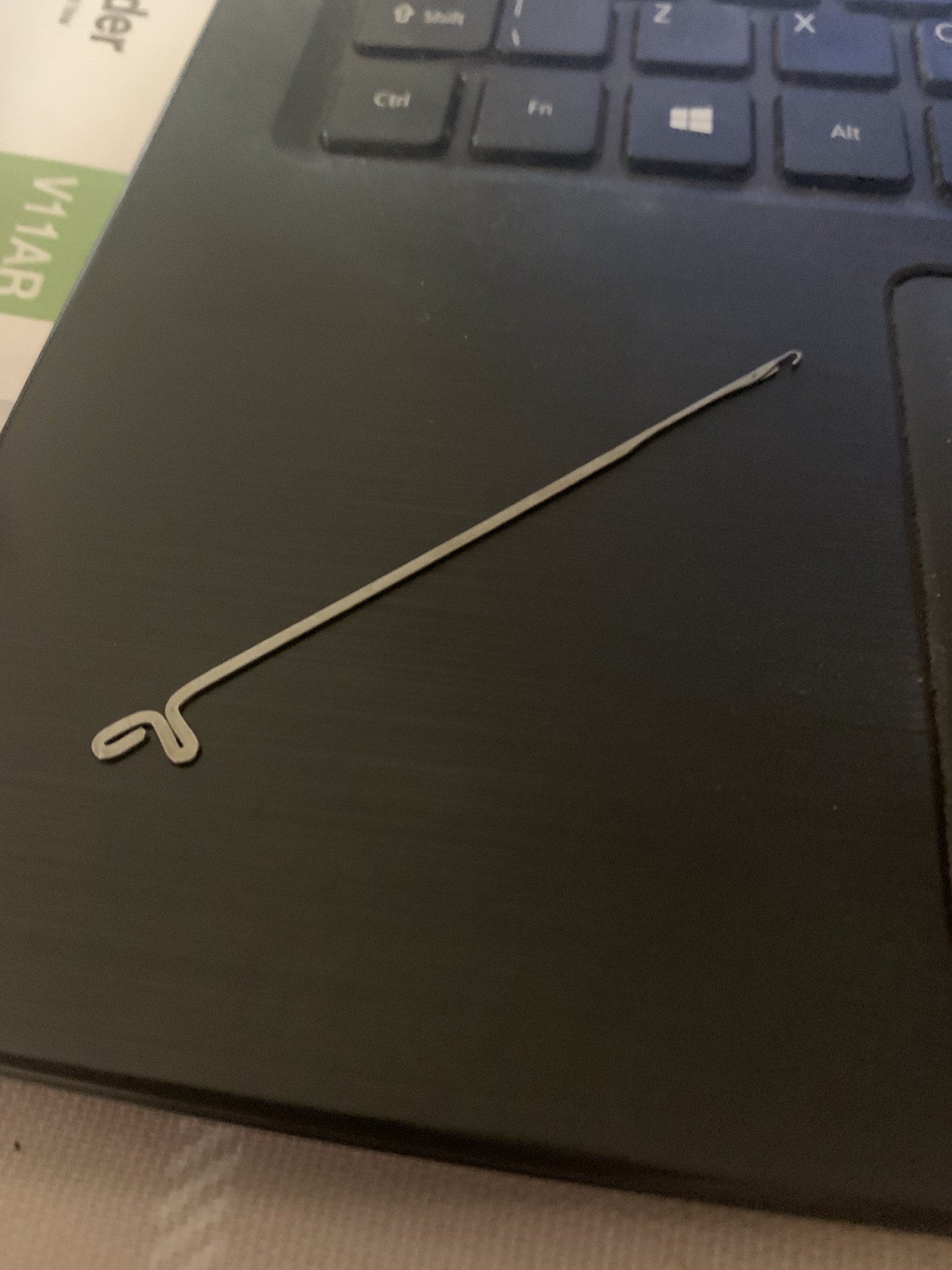 Single head metal thread puller | Trade Discount Shop